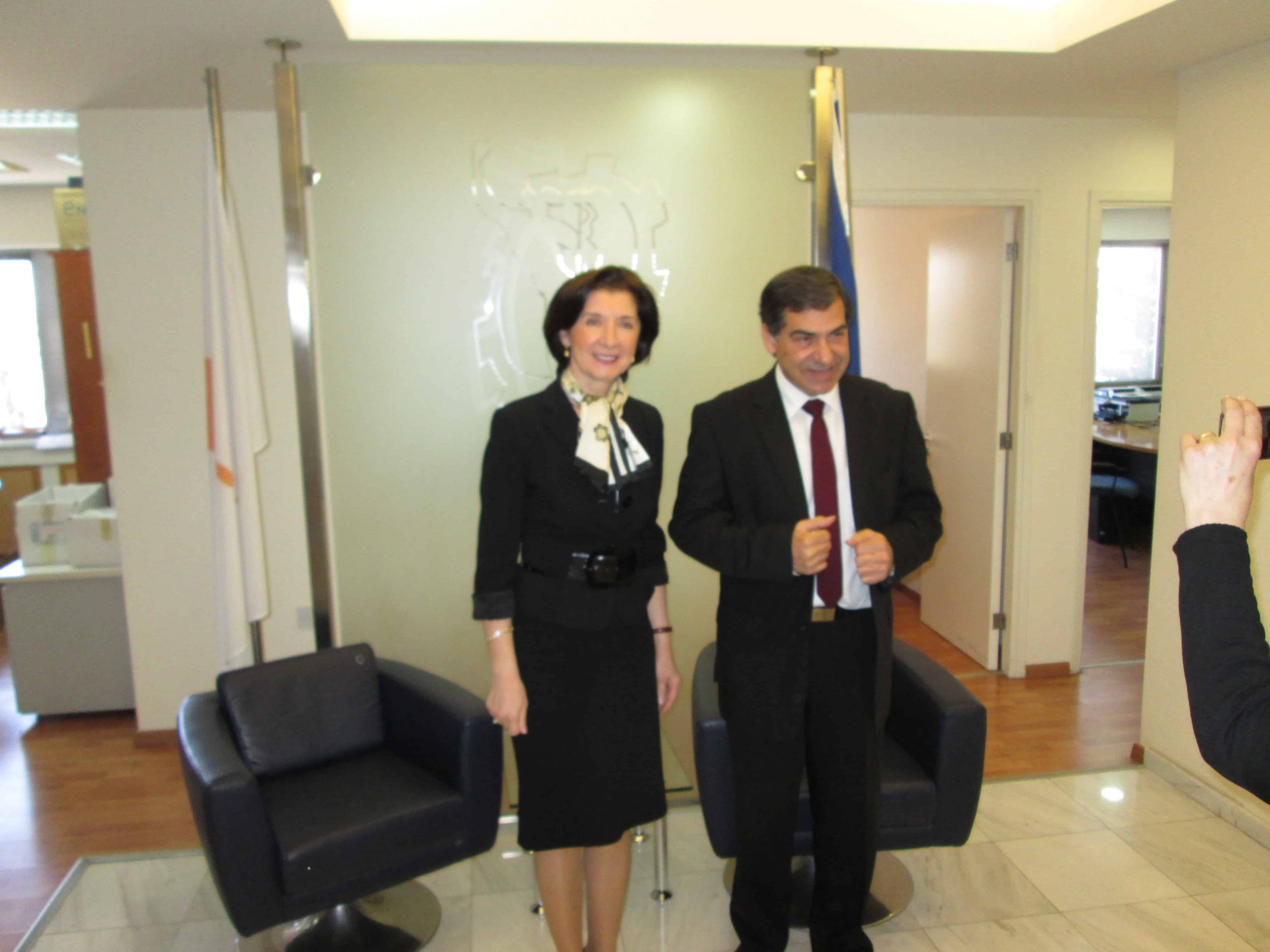 Συνάντηση με την Πρεσβειρα της Σλοβακίας - Pafos Chamber of Commerce ...