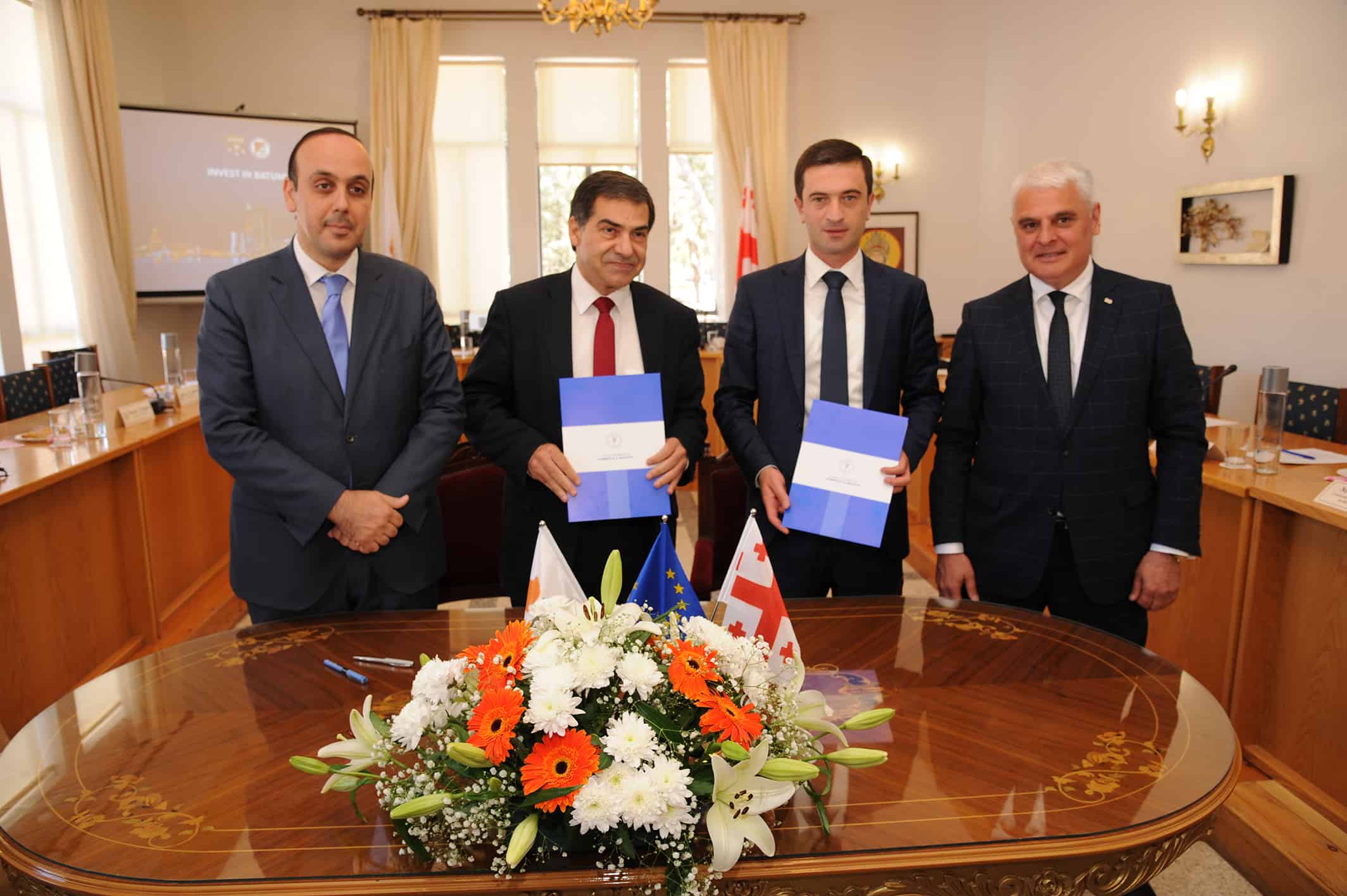 Υπογραφη πρωτοκολλου συνεργασίας μεταξυ ΕΒΕ Πάφου και του Υπουργείου ...